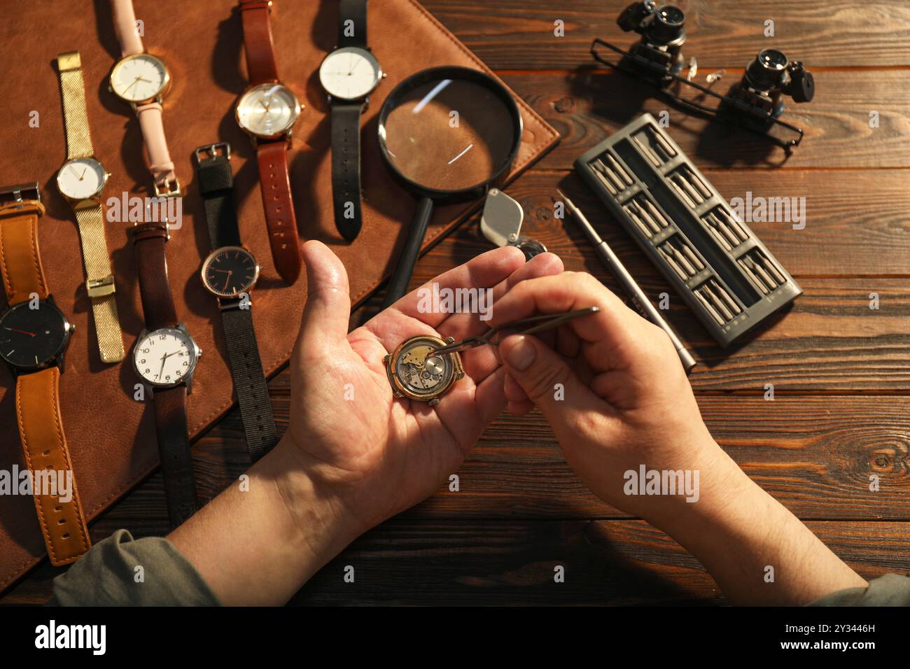 Time clock watch magnifying hi-res stock photography and images - Alamy