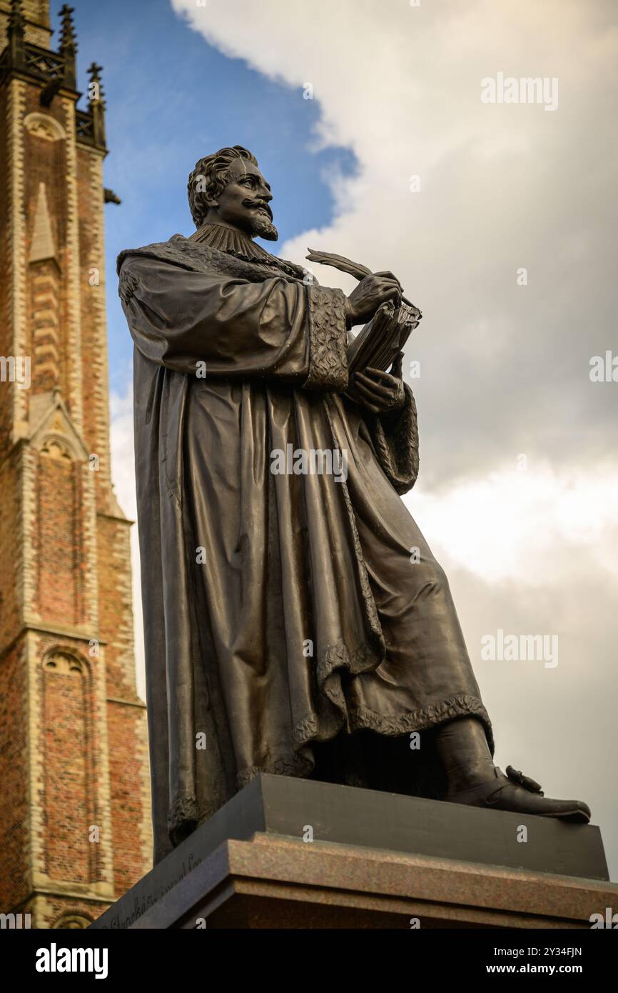 The Hugo Grotius Statue in front of the Nieuwe Kerk, Delft, The ...