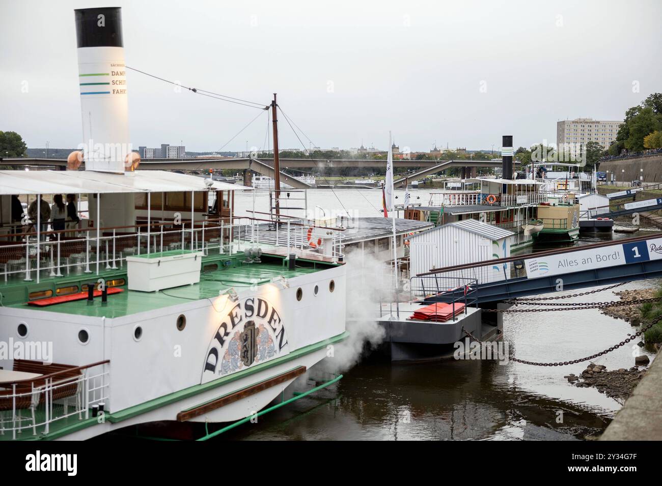 Teileinsturz der Carolabrücke in Dresden, 11.09.2024 Nach dem ...