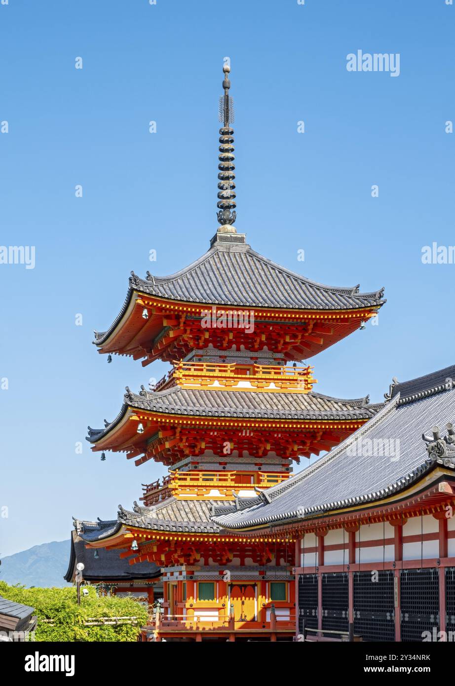 Sanju-no-to, Three Storied Pagoda, Kiyomizu-dera temple, Kyoto, Japan ...