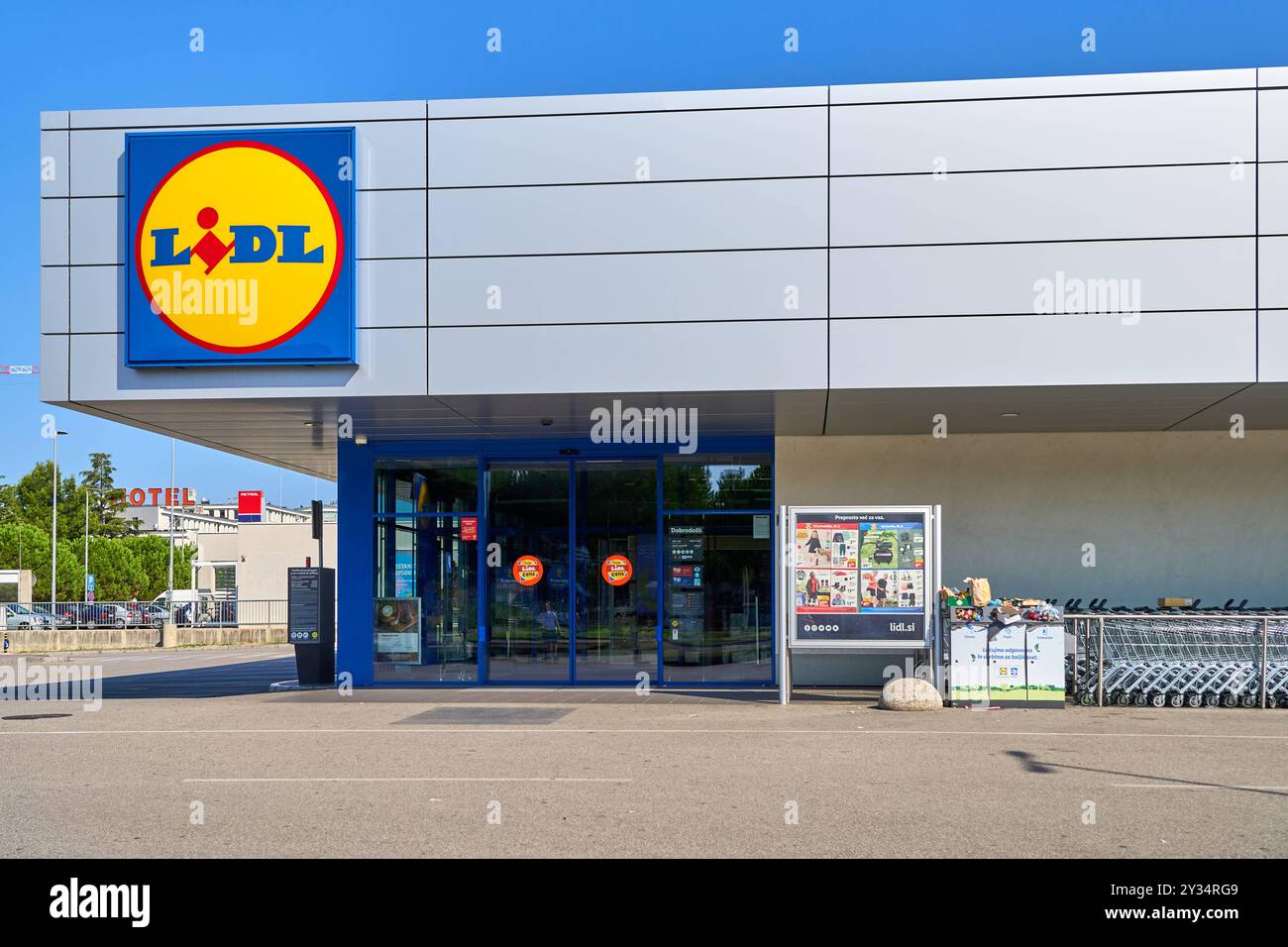 Tagesangebote hi-res stock photography and images - Alamy