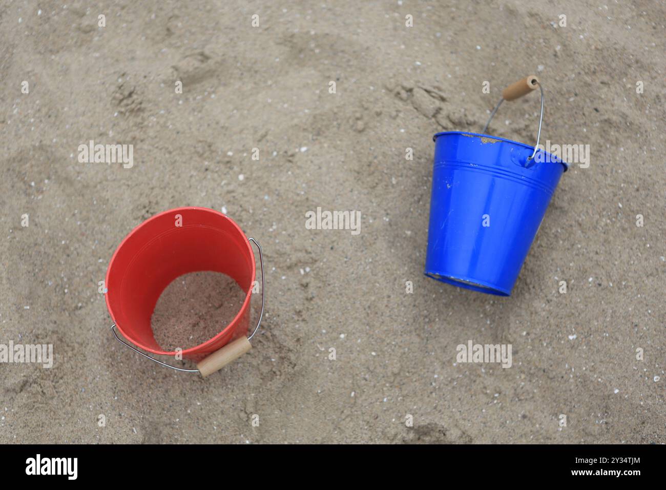 Traditional metal buckets hi-res stock photography and images - Alamy