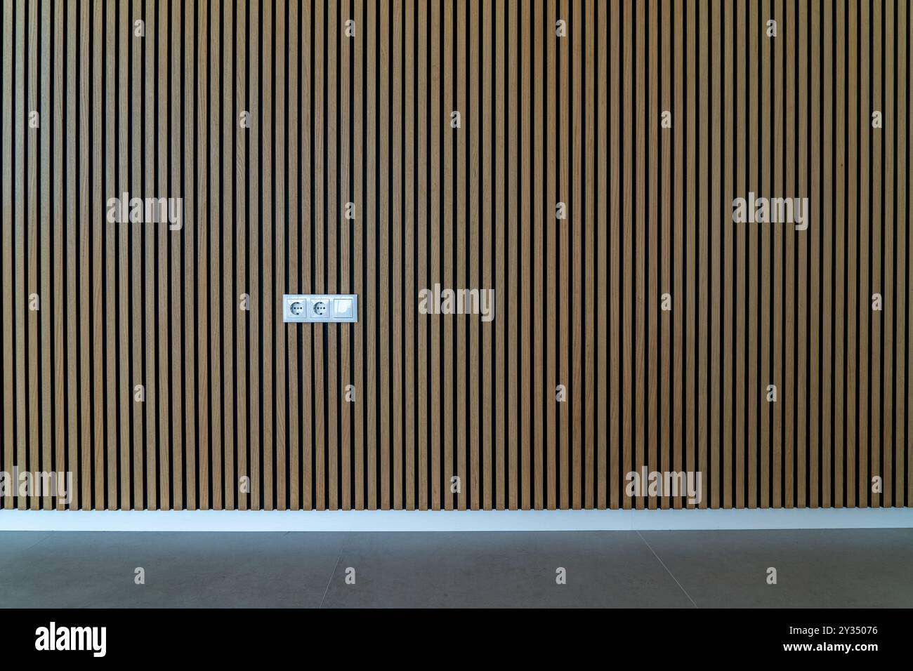 Wooden decorative panel texture hi-res stock photography and images - Alamy