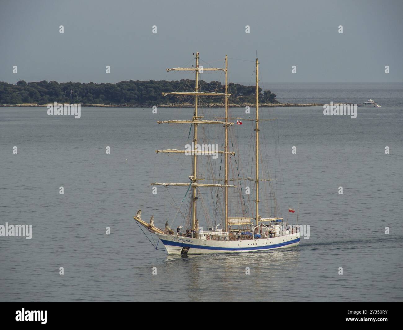 Water vessels masts sail sails sail boats sailing ships hi-res stock ...