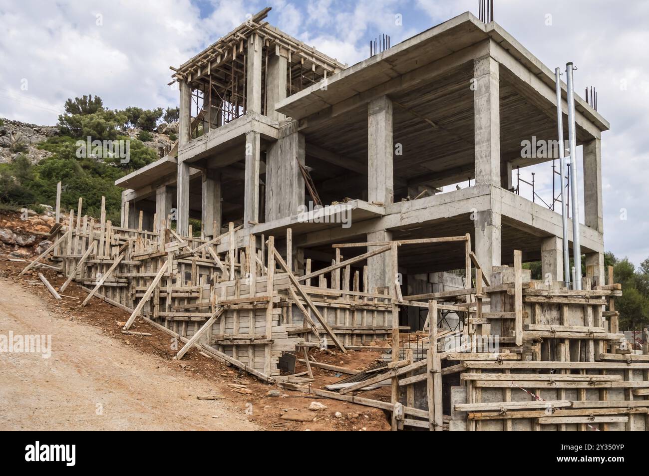 Construction with formwork and reinforcement in the countryside of ...
