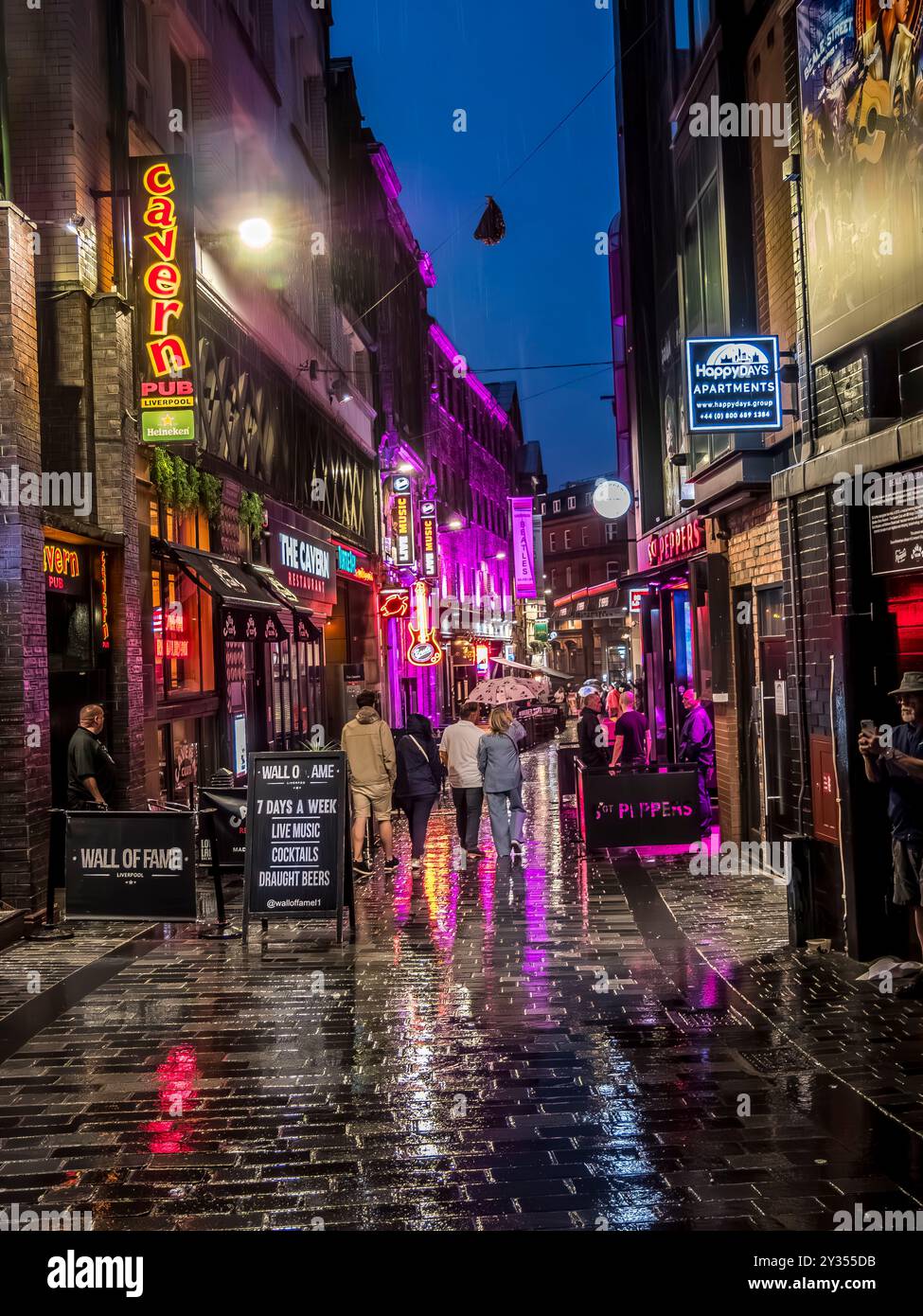 Street scene image on Mathew Street in Liverpool's Cavern Quarter where ...