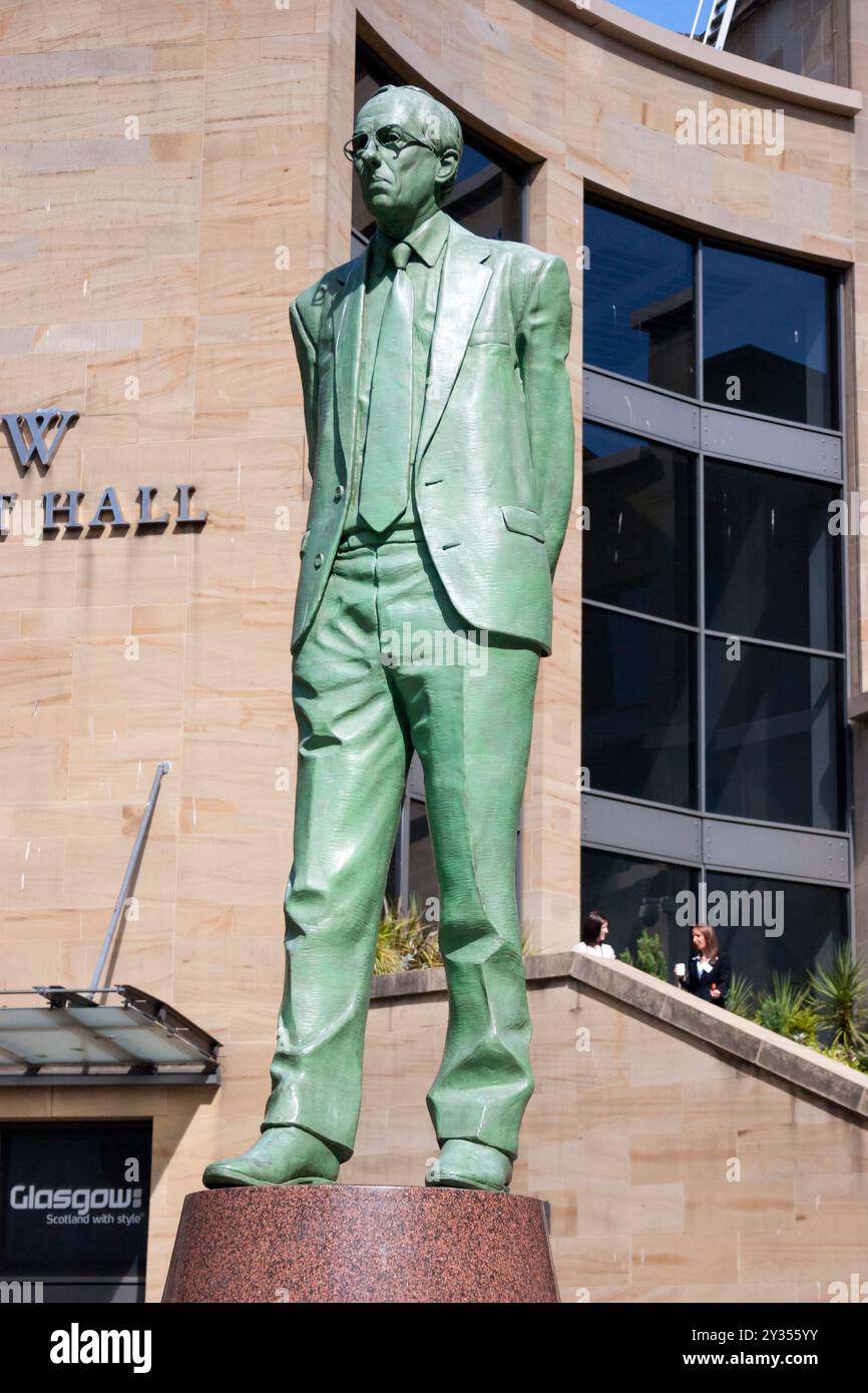 Statue of Donald Dewar, the first, first minister of Scotland, Buchanan ...