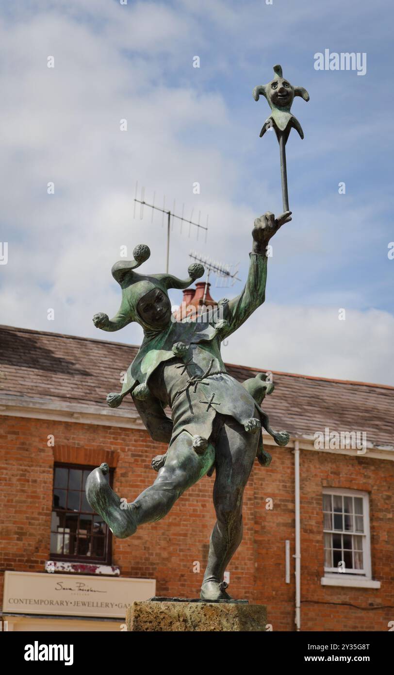 The Jester Statue In Stratford-upon-Avon Was Commissioned By Tony Bird ...