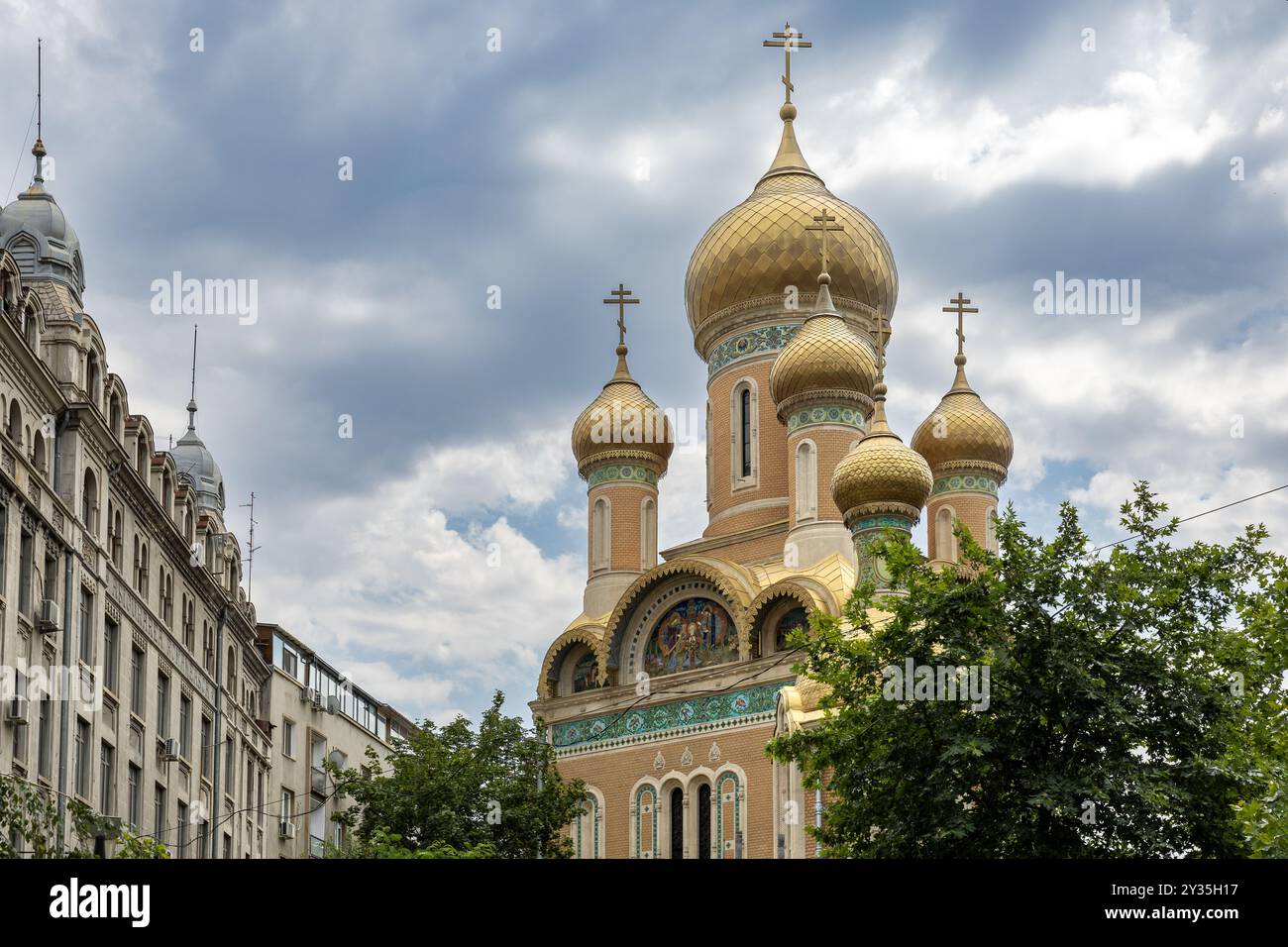 The golden domes of St. Nicholas Orthodox Church. Bucharest, Romania ...