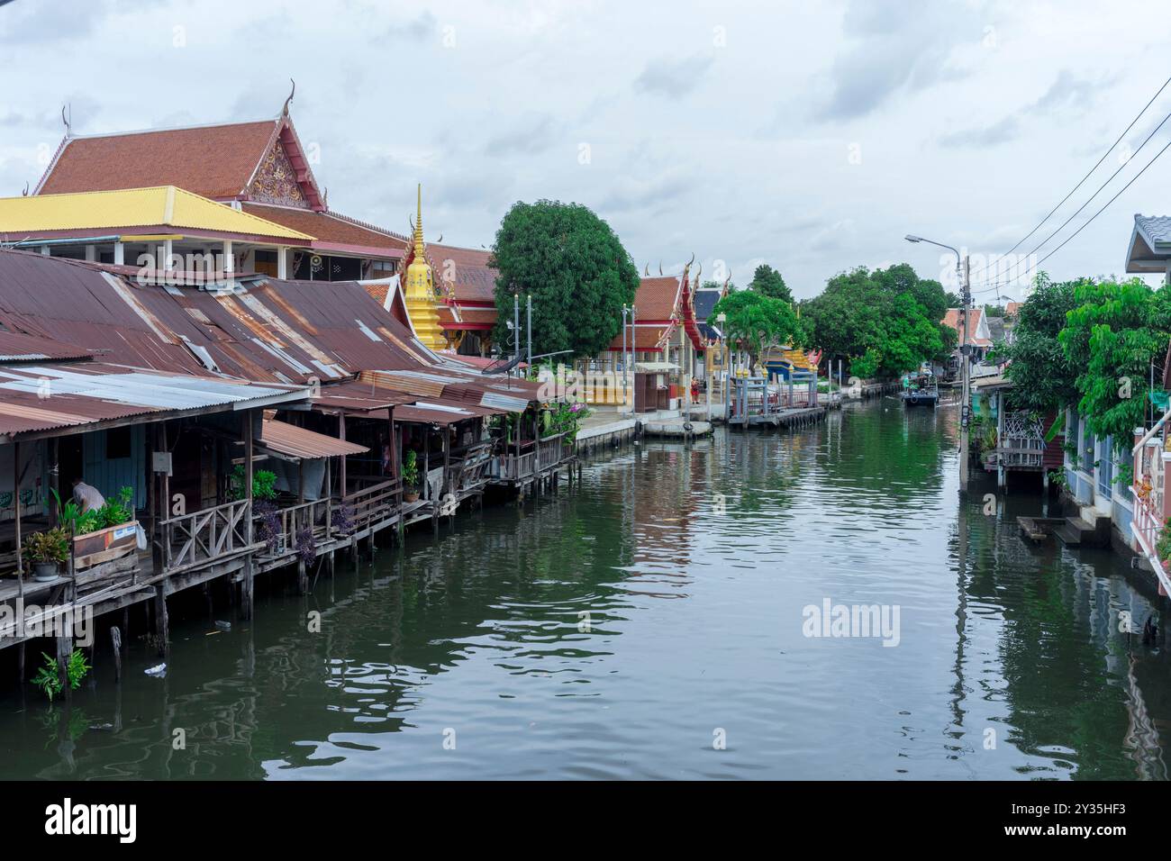 Thonburi waterway hi-res stock photography and images - Alamy