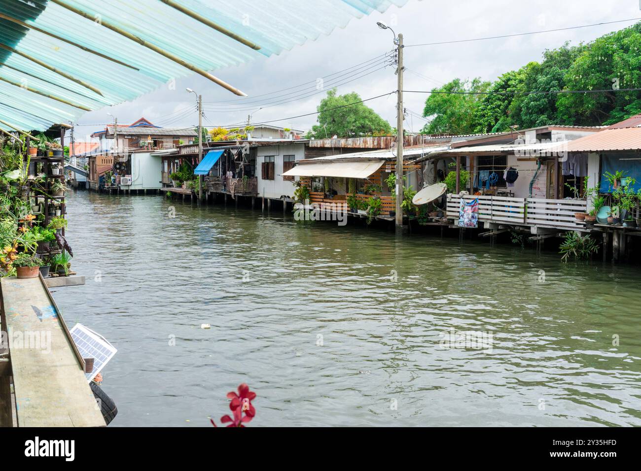 Thonburi waterway hi-res stock photography and images - Alamy