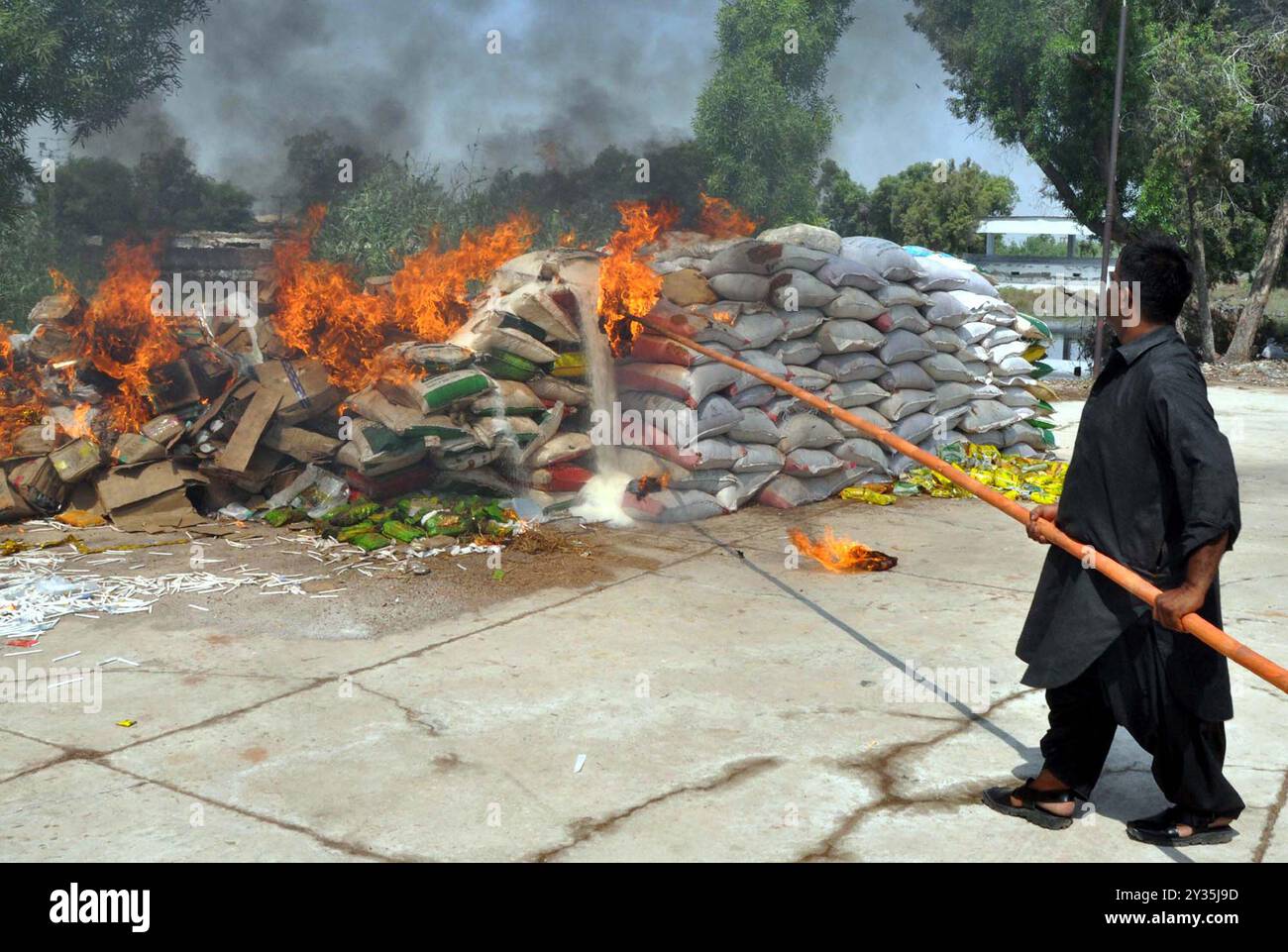 Thursday 12 september 2024 hi-res stock photography and images - Alamy