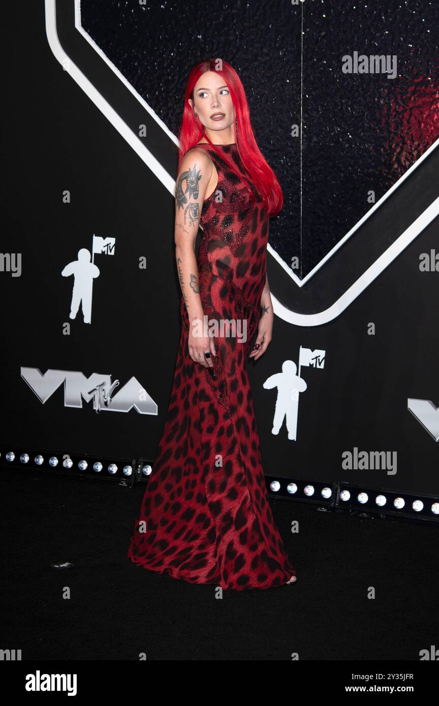 Halsey bei der Verleihung der MTV Video Music Awards 2024 at UBS Arena ...