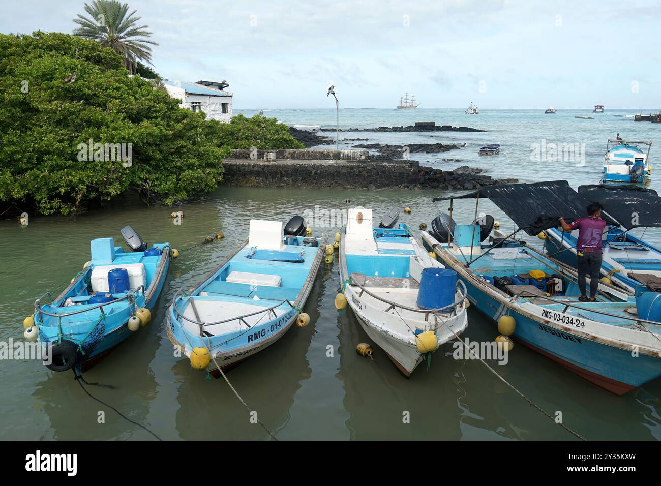 fishing boats, Muelle de Los Pescadores, Fisherman's Wharf, Puerto ...