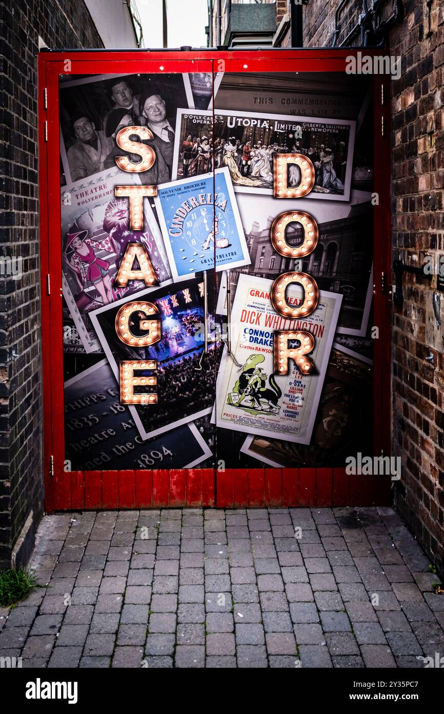 Entrance grand theatre wolverhampton hi-res stock photography and ...