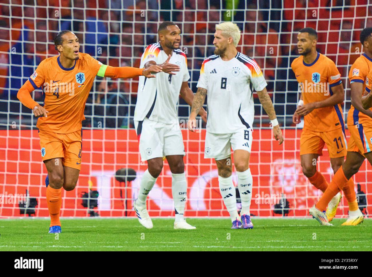 Virgil VAN DIJK, NL 4 angry, Jonathan Tah, DFB 4 Robert Andrich, DFB 8 ...