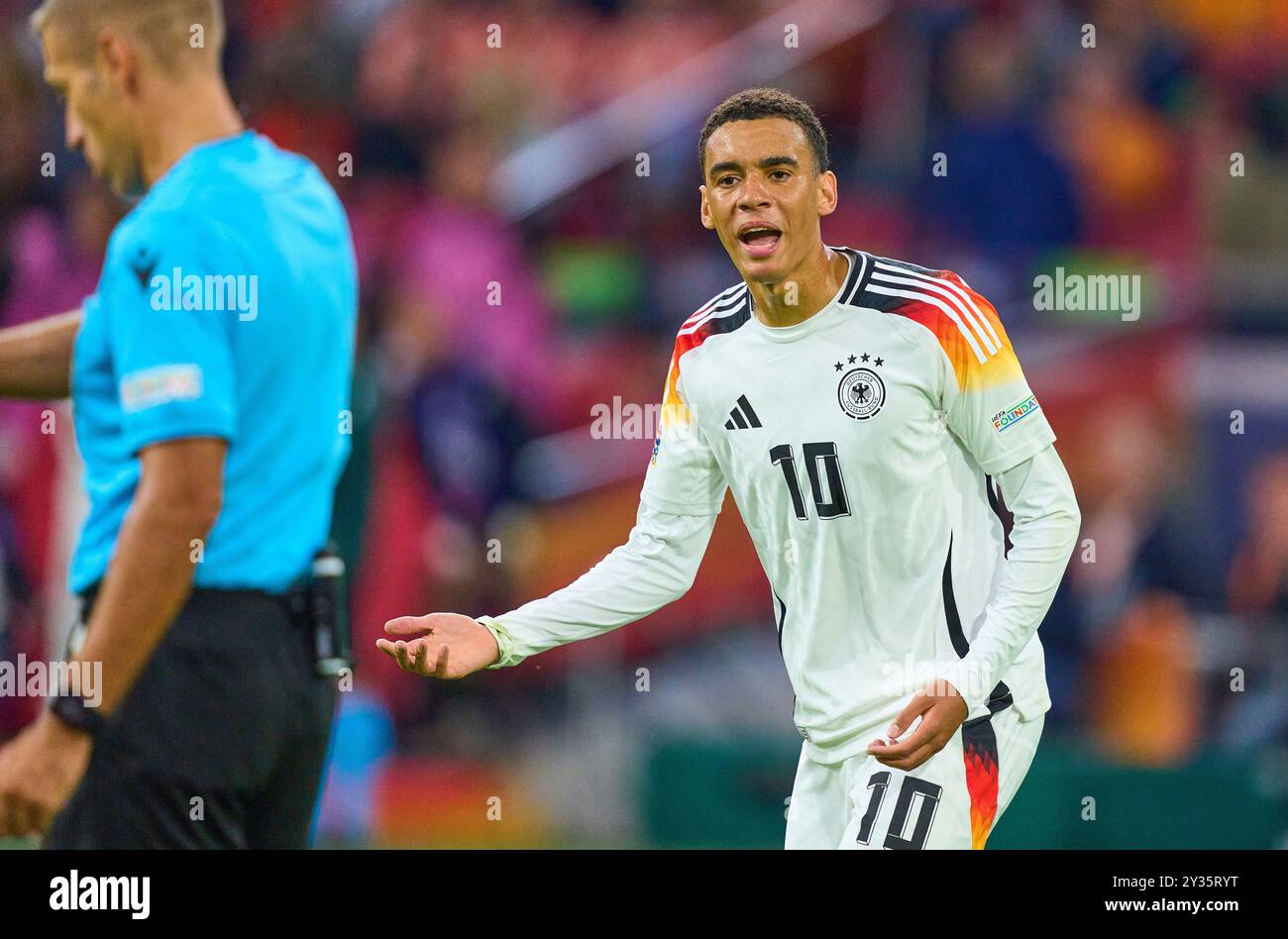 Jamal Musiala, DFB 10 angry with referee Davide Massa ITA with whistle ...