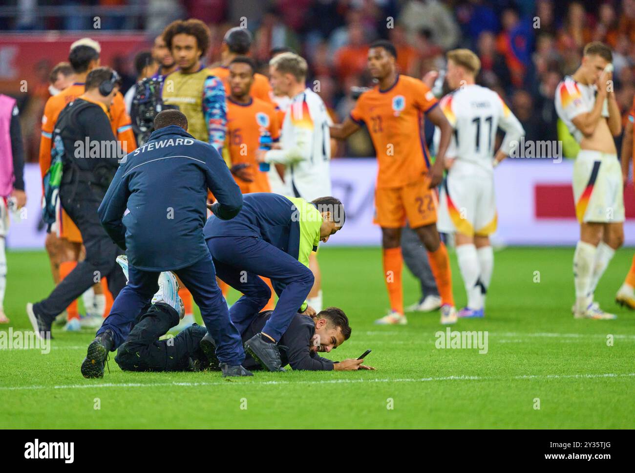 streaker, flitzer, speedster, pitch invader, in the UEFA Nations League ...