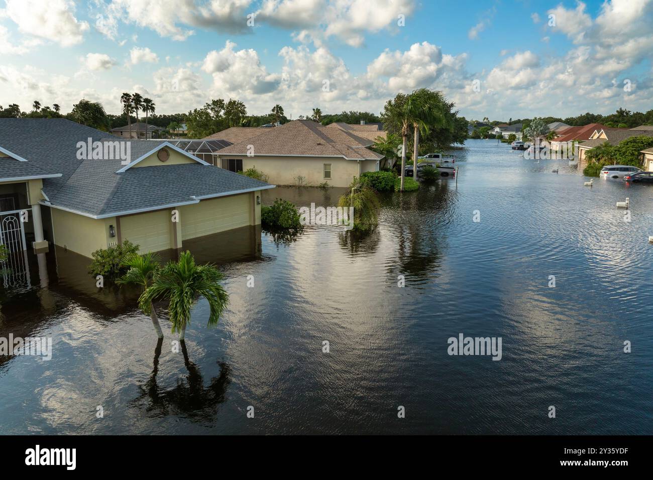 Flooded houses from hurricane Debby rainfall water in Laurel Meadows ...