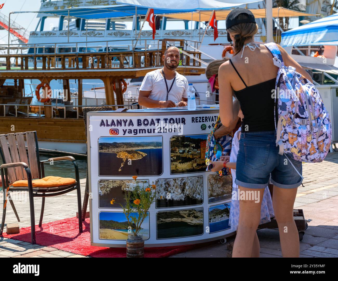 Alanya female tourist hi-res stock photography and images - Alamy