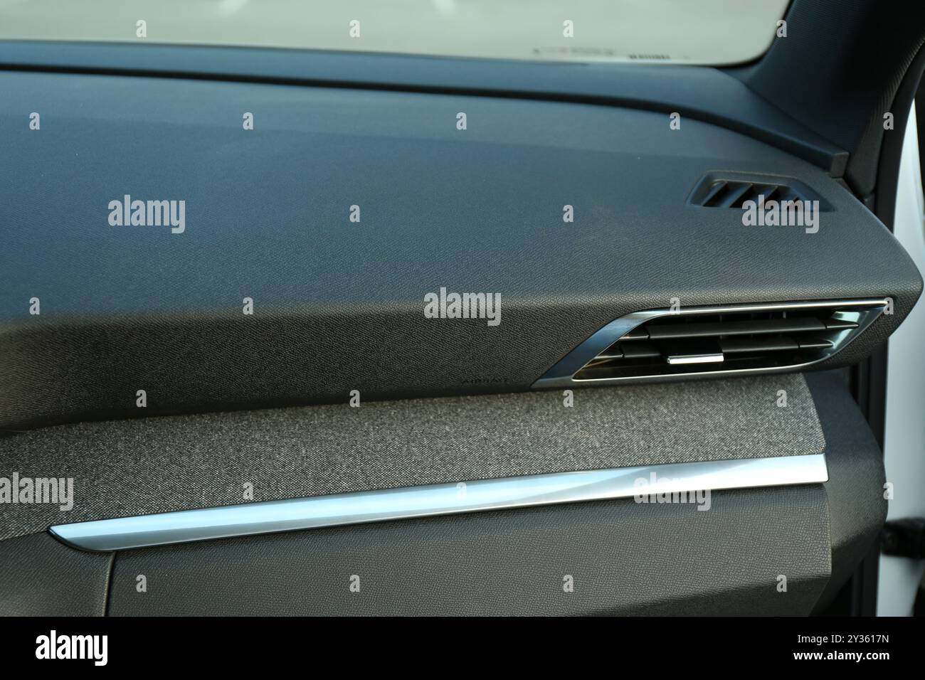 Inside air duct vent hi-res stock photography and images - Alamy