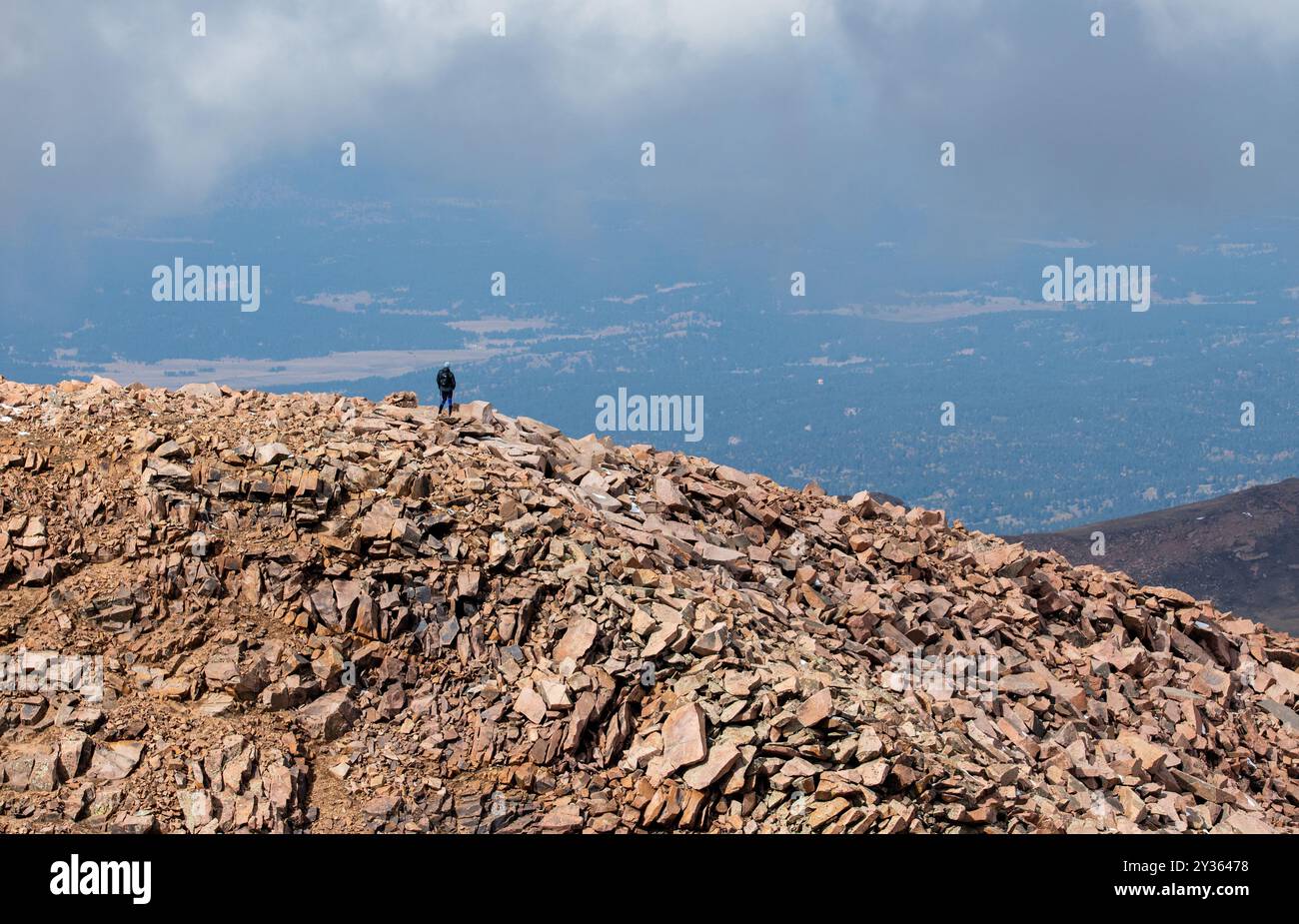 14 thousand feet hi-res stock photography and images - Alamy