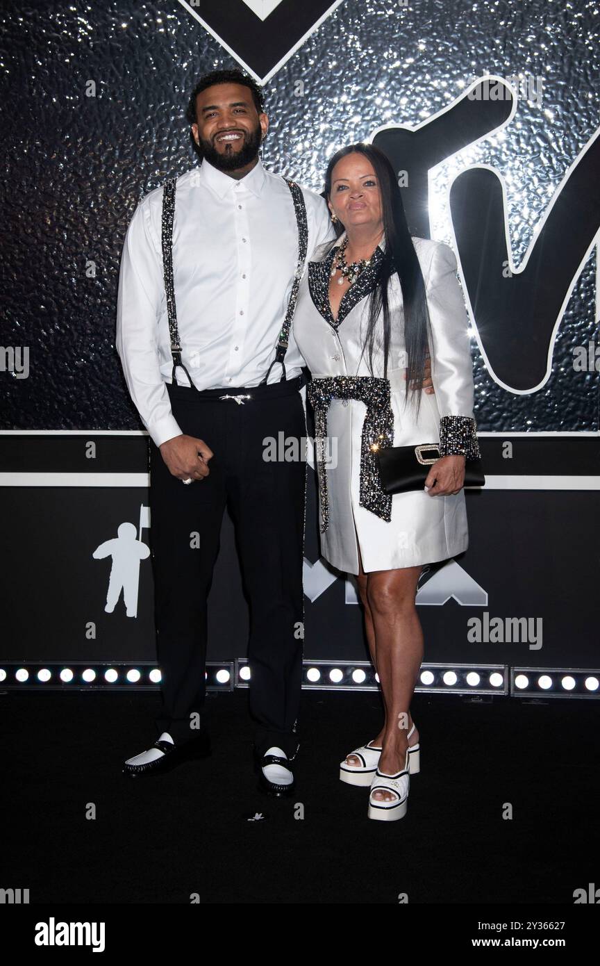 Joyner Lucas mit Begleitung bei der Verleihung der MTV Video Music ...