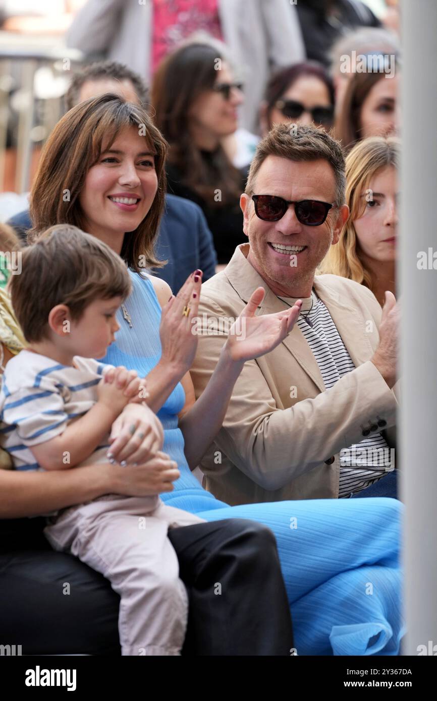Laurie McGregor, from left, Mary Elizabeth Winstead, and Ewan McGregor attend a ceremony ...