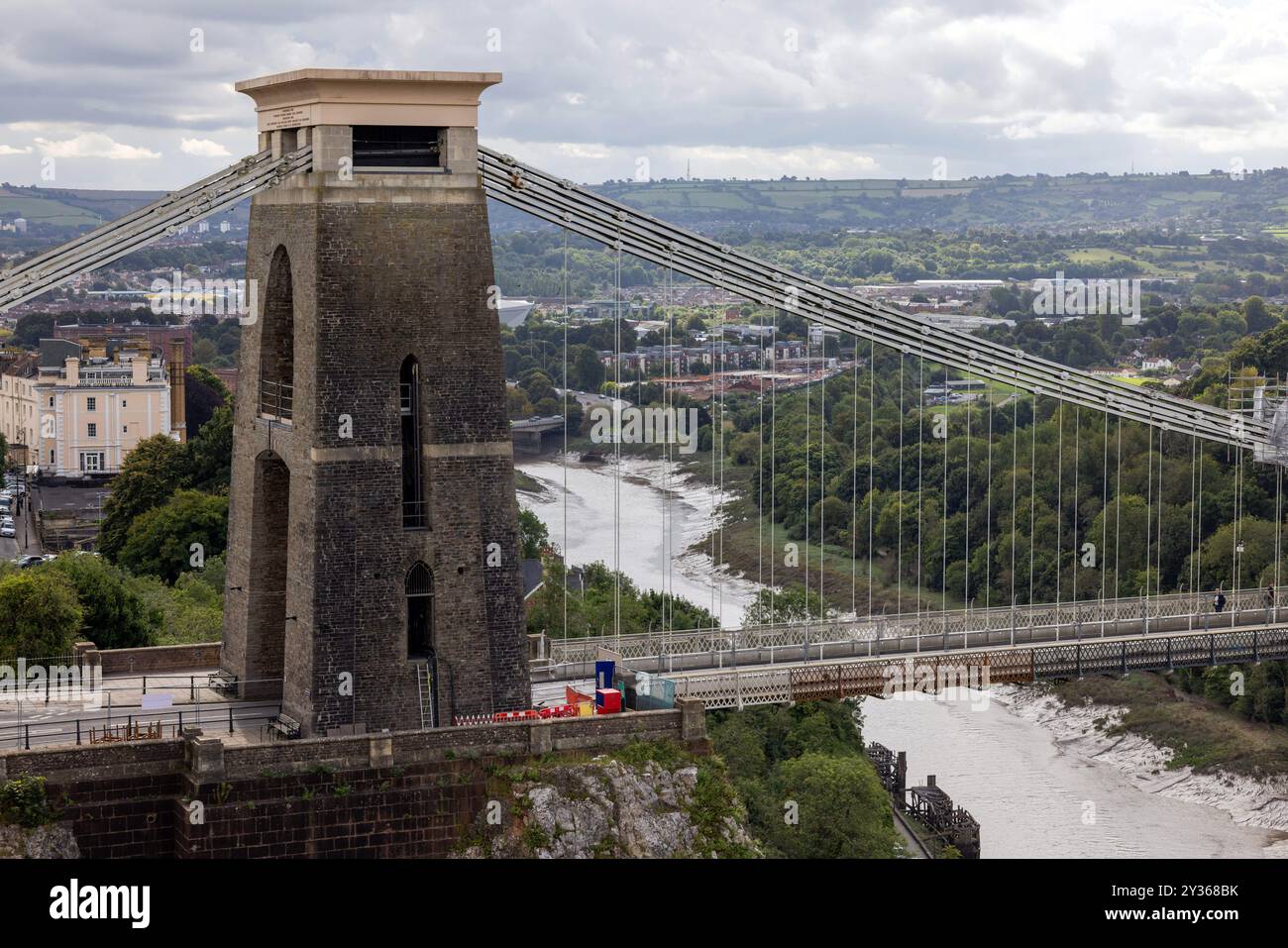 The Clifton Suspension Bridge over the Avon Gorge, Bristol Stock Photo ...