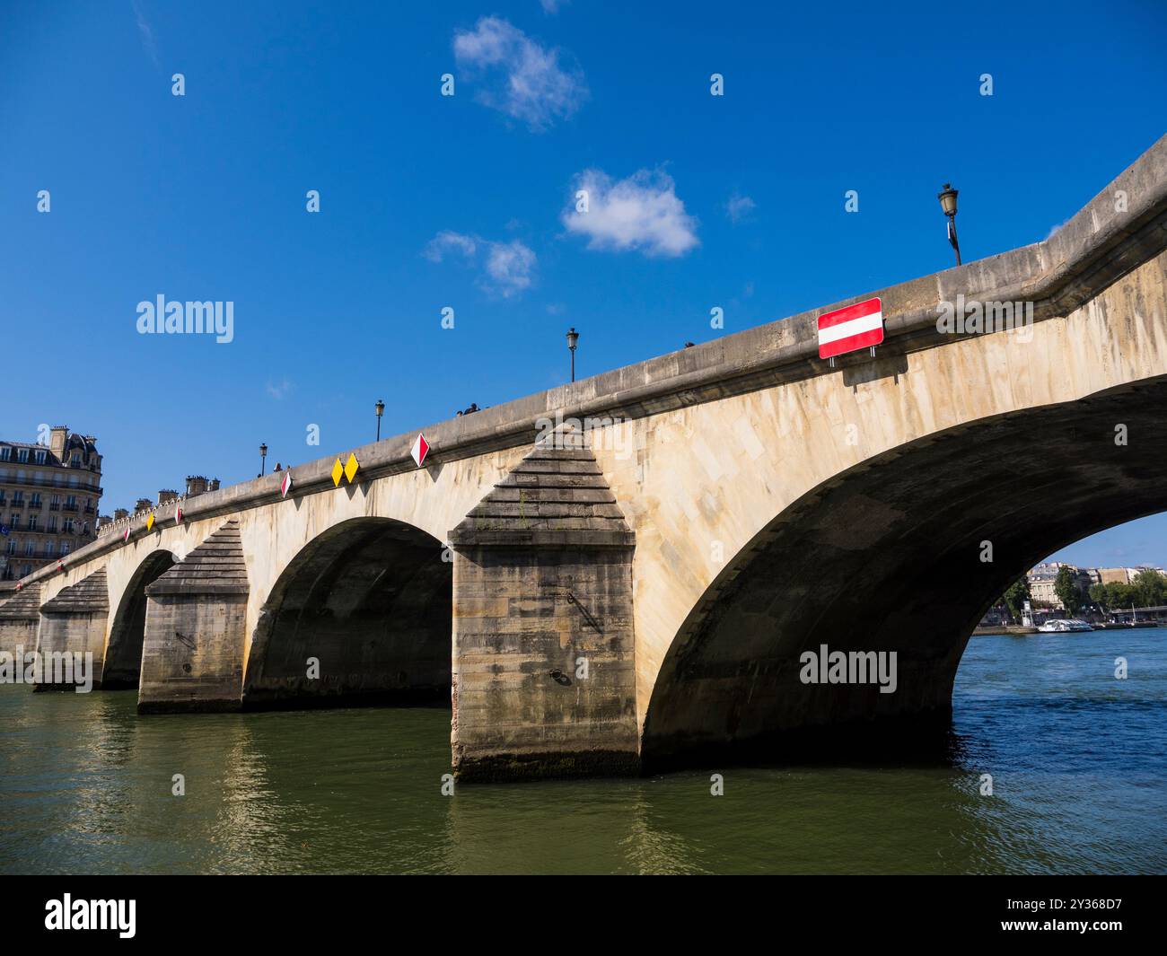 Pont royal bridge seine river paris hi-res stock photography and images ...