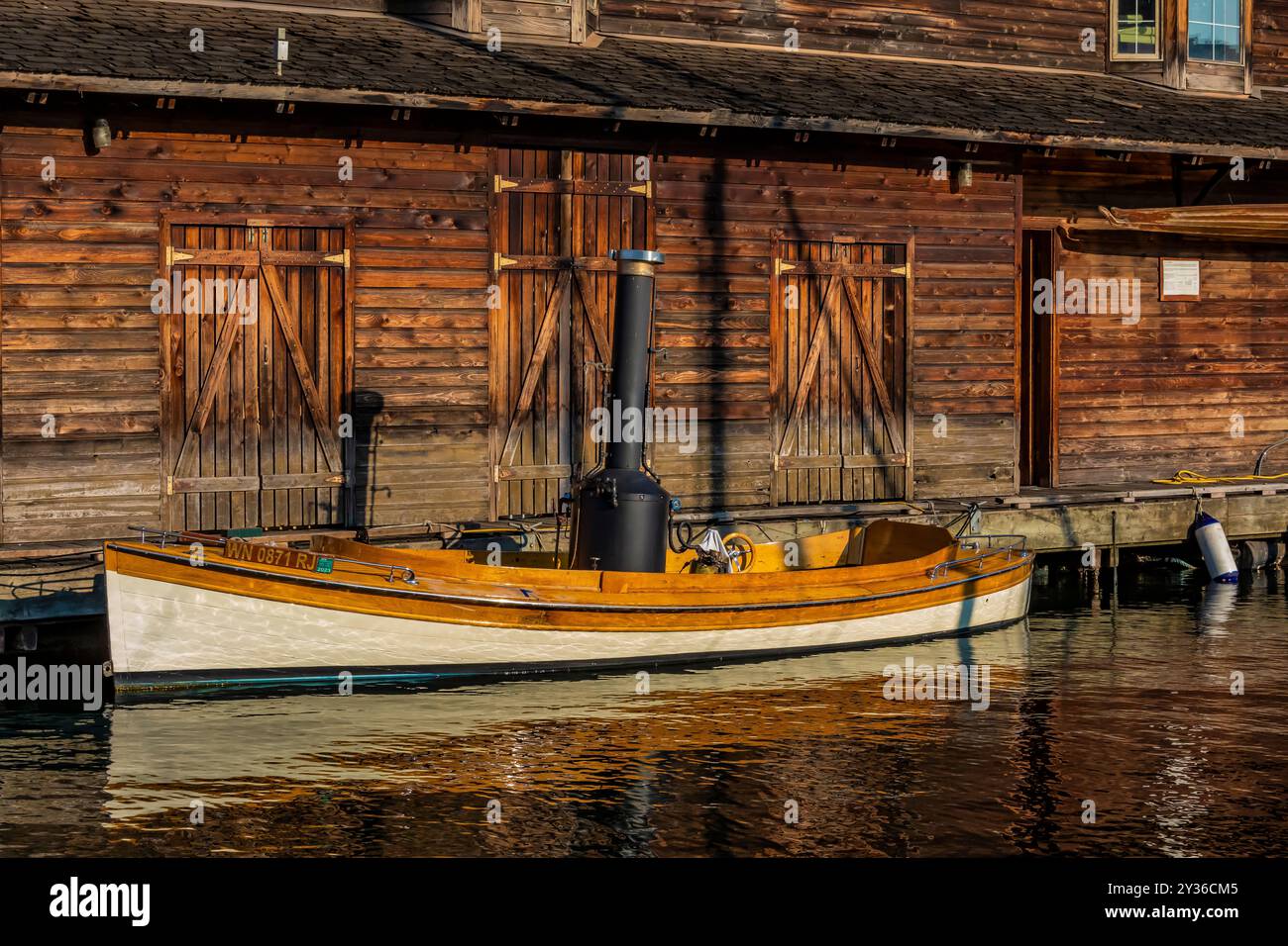 Steam launch puffin hi-res stock photography and images - Alamy