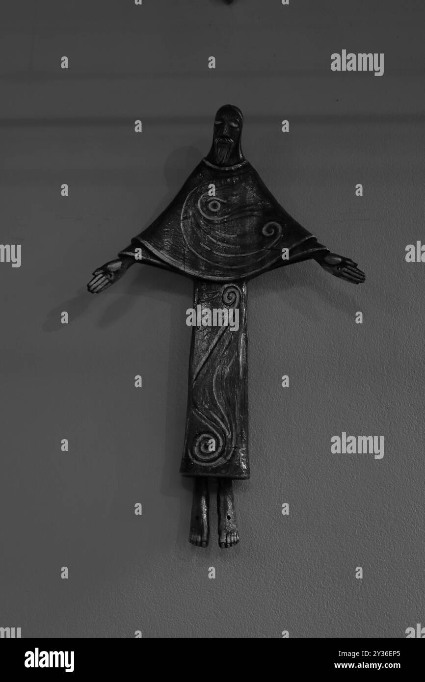 Rowner Lane, Gosport, Hampshire, England. 6 September 2024. A sculpture ...