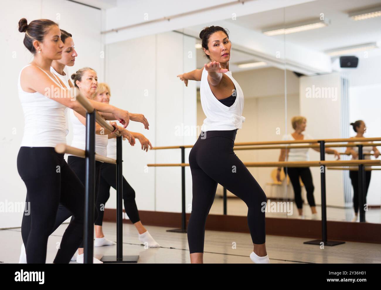 Dancing trainer showing moves hi-res stock photography and images - Alamy