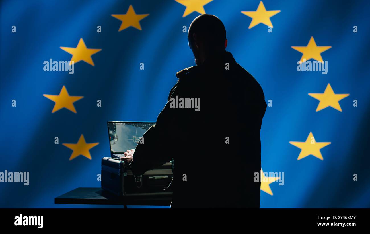 Air defence control room hi-res stock photography and images - Alamy