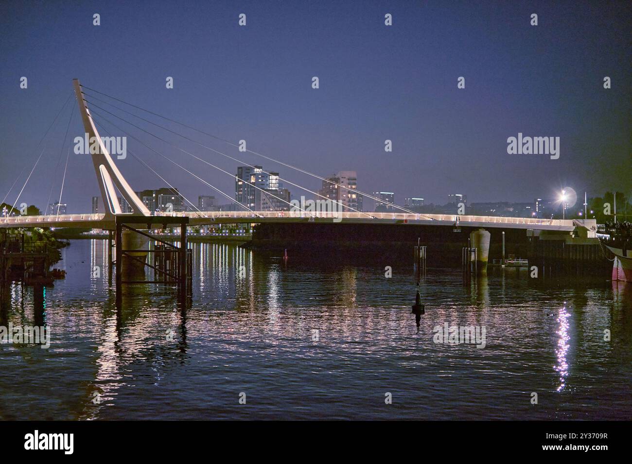 The Govan Partick pedestrian swing bridge on its first full day of ...