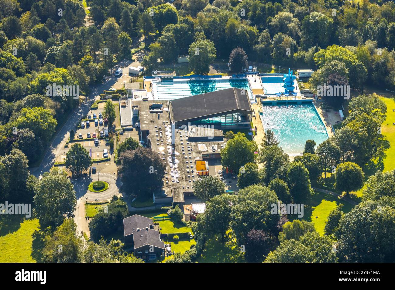 Erlebnisschwimmbad hi-res stock photography and images - Alamy