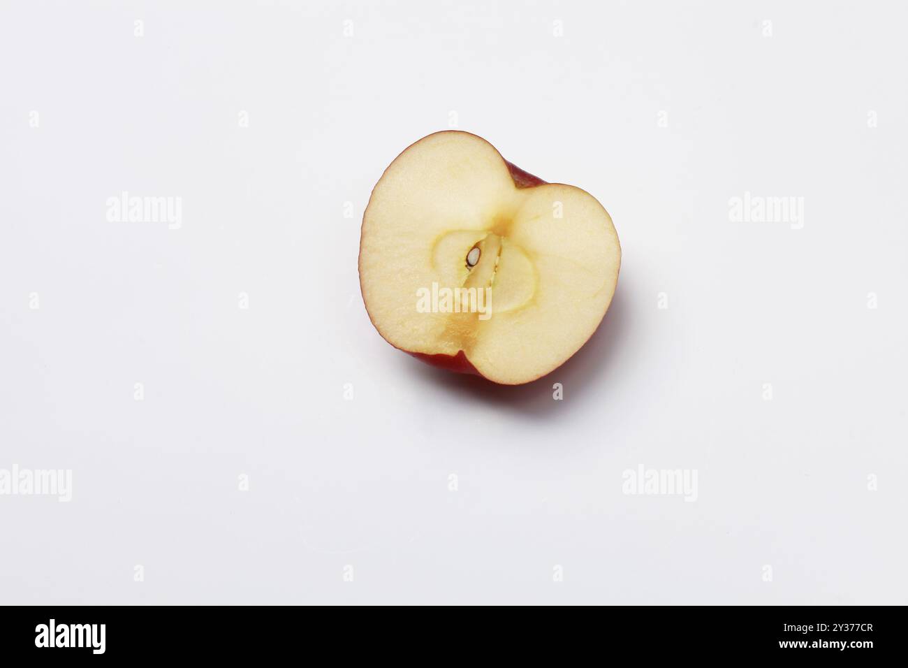 Half an apple Stock Photo - Alamy