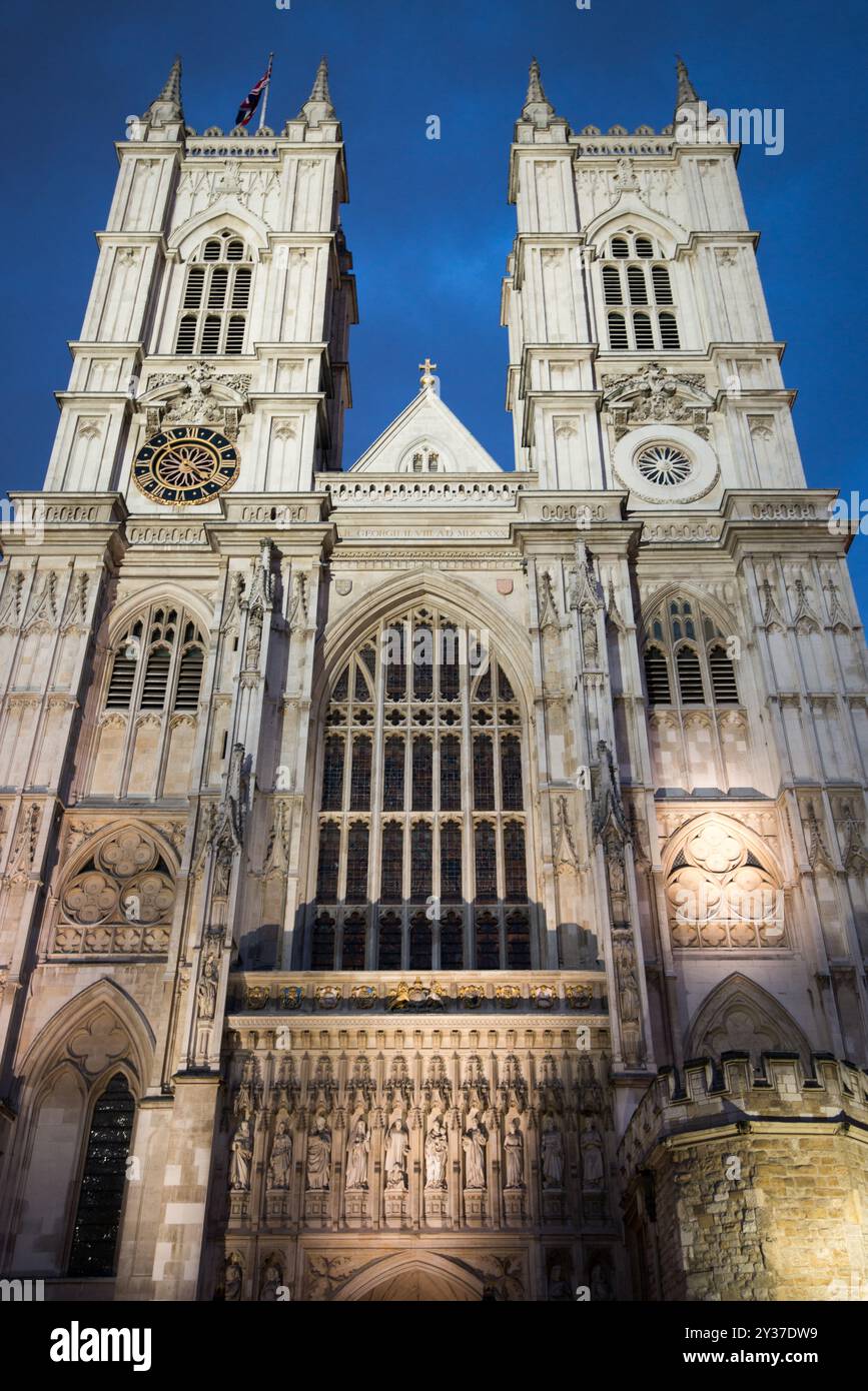 Abbey landmarks hi-res stock photography and images - Alamy