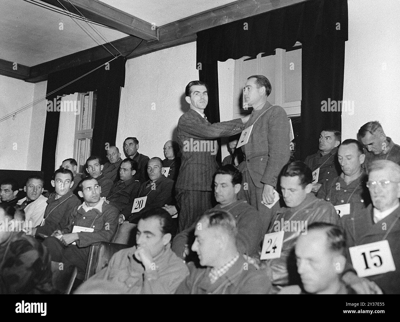 Crime trials people hi-res stock photography and images - Alamy