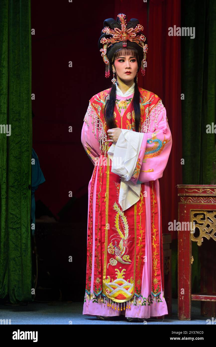 Lady in Hanfu costume in traditional Chinese opera, Hong Kong Stock ...