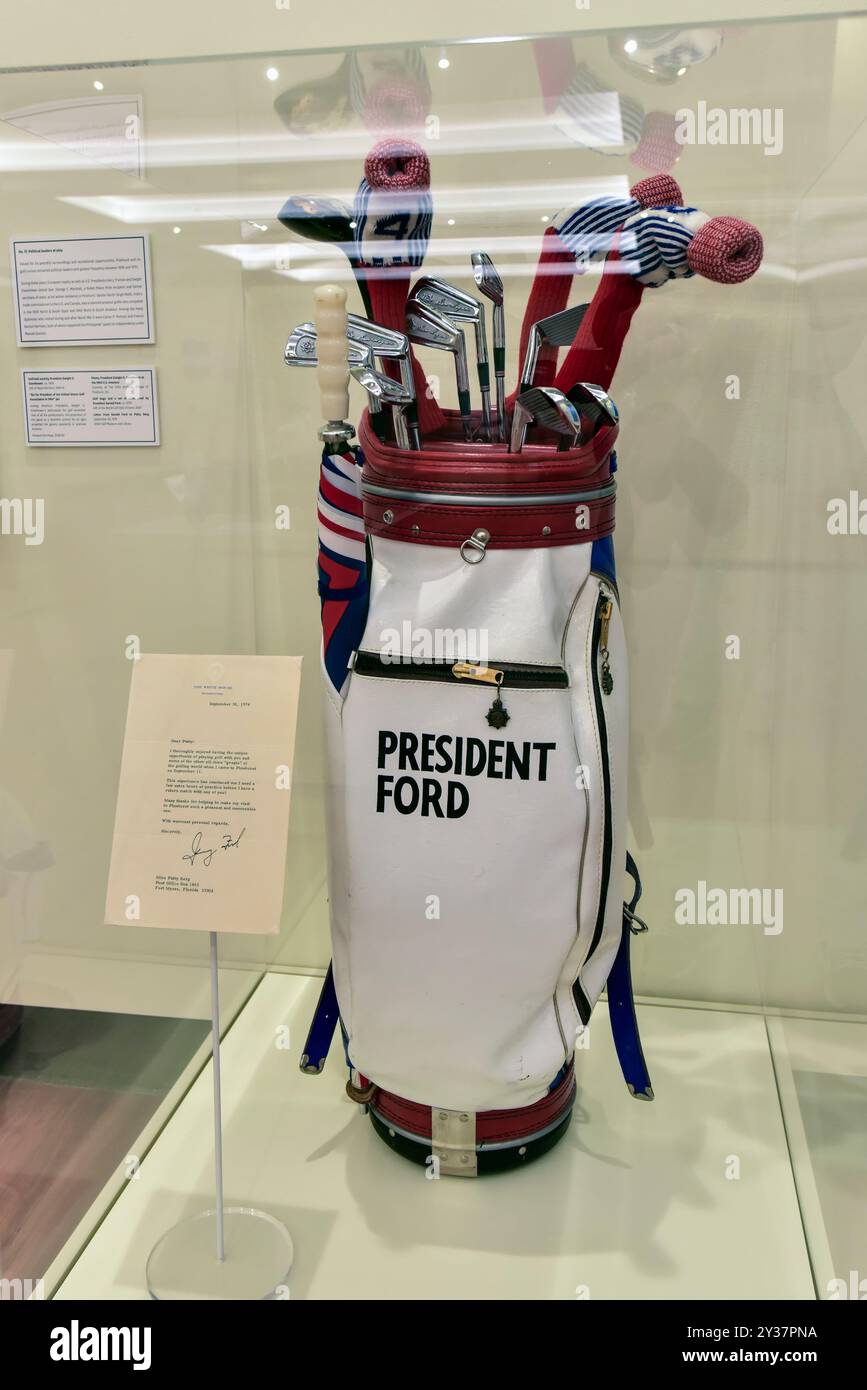 President Ford's golf bag on display at the USGA World Golf Hall of ...
