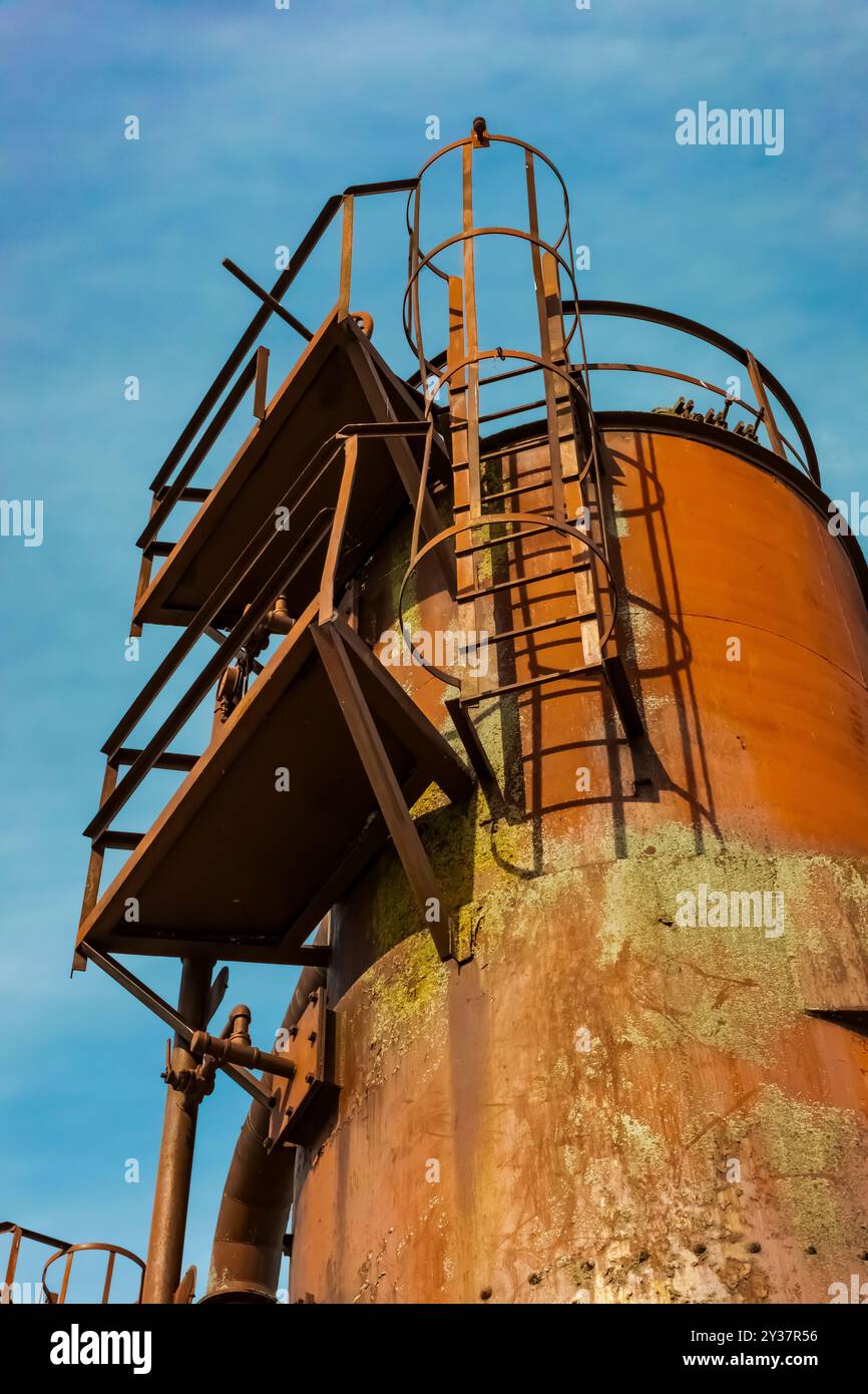 Abandoned gas generator in Gas Works Park on Lake Union, Seattle ...