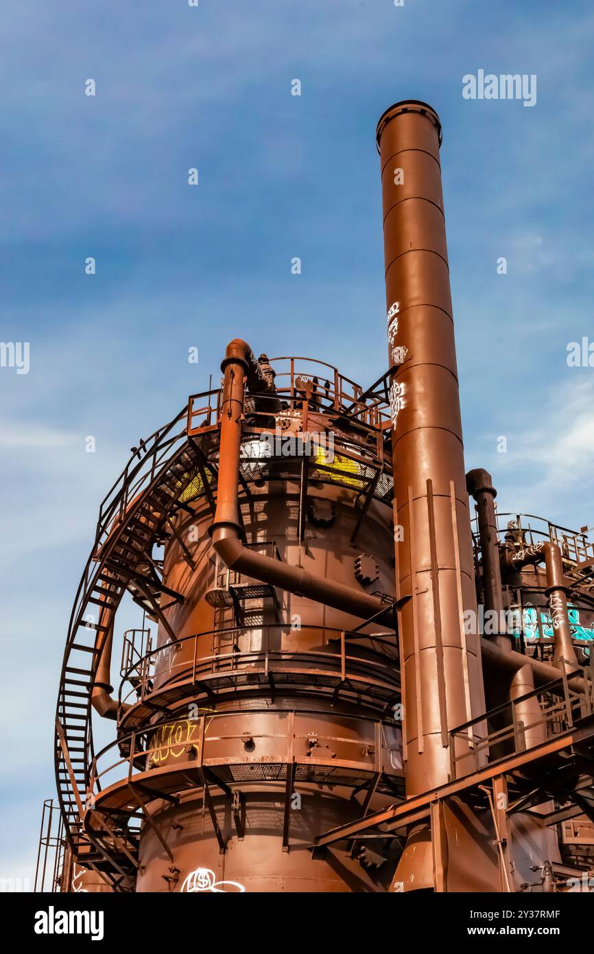 Abandoned gas generator in Gas Works Park on Lake Union, Seattle ...