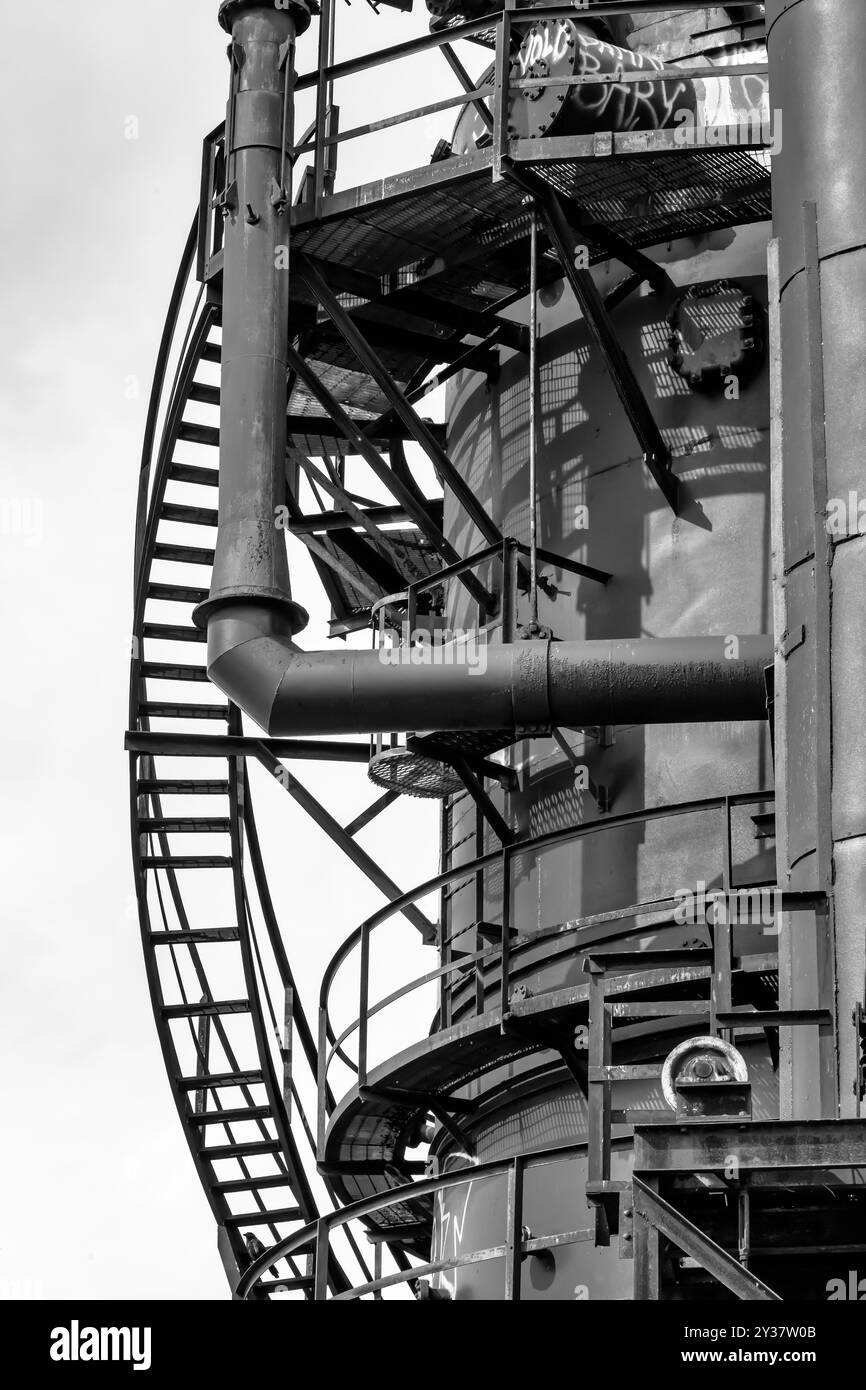 Abandoned gas generator in Gas Works Park on Lake Union, Seattle ...