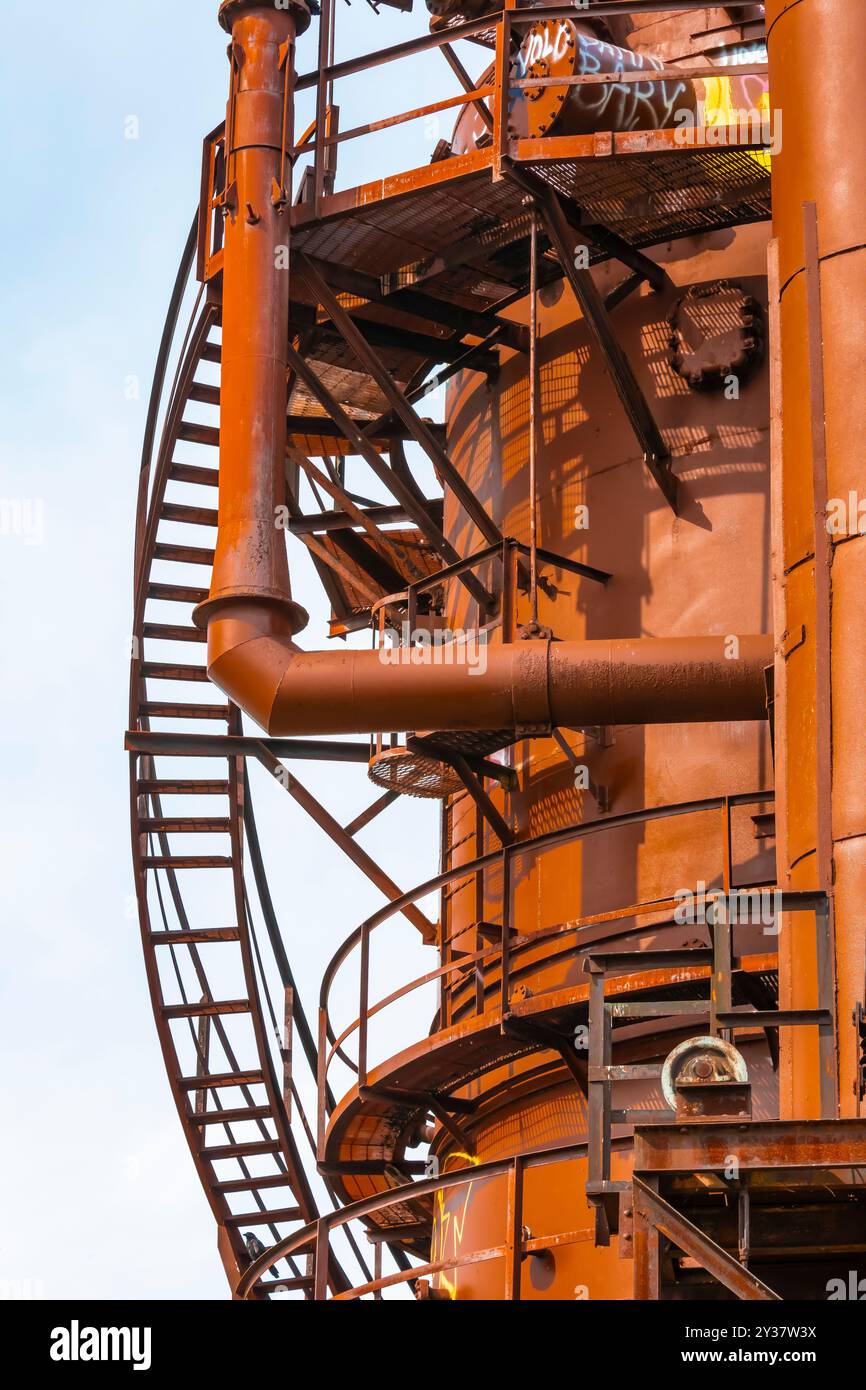 Abandoned gas generator in Gas Works Park on Lake Union, Seattle ...