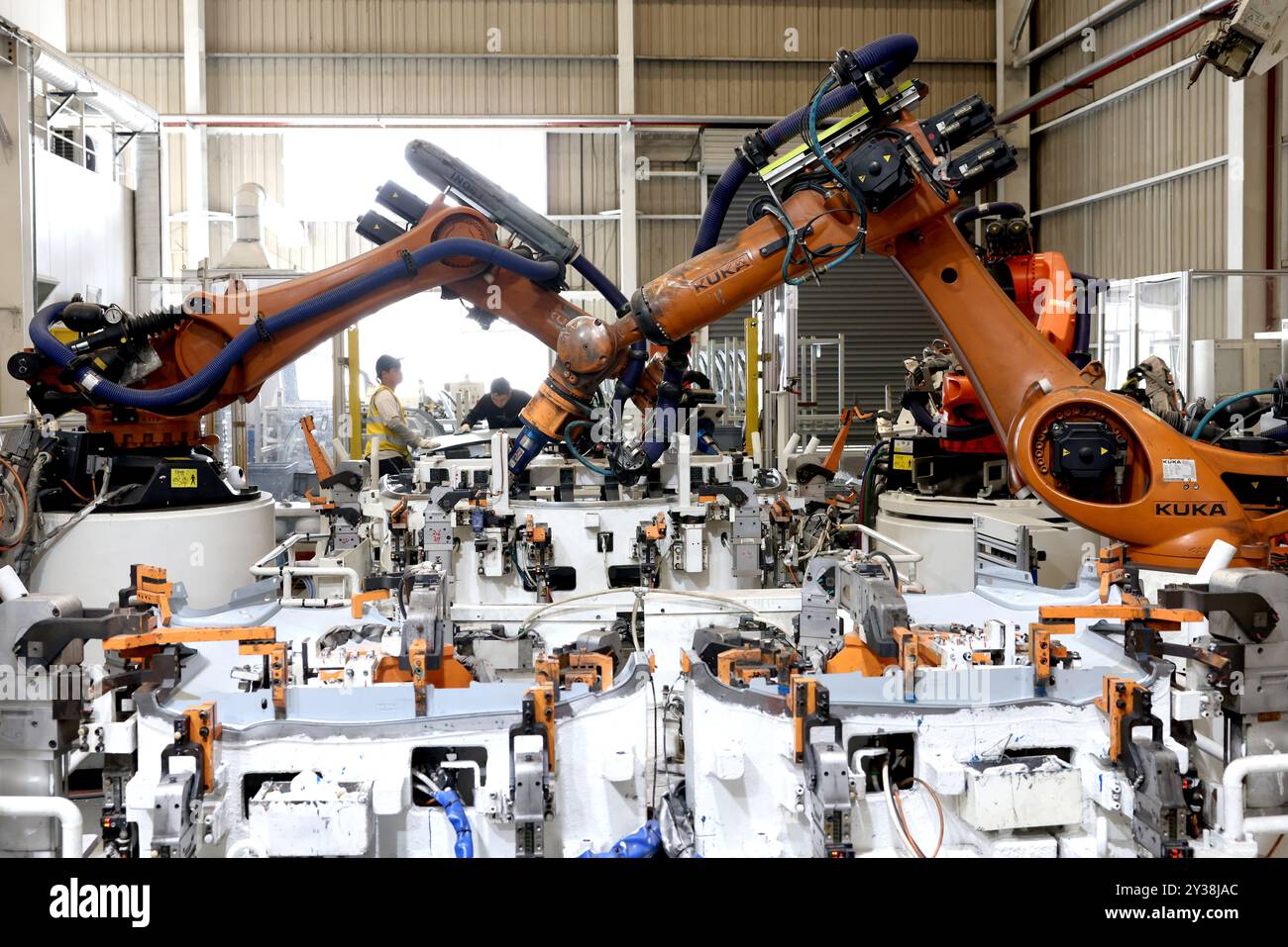 Robots en china hi-res stock photography and images - Alamy