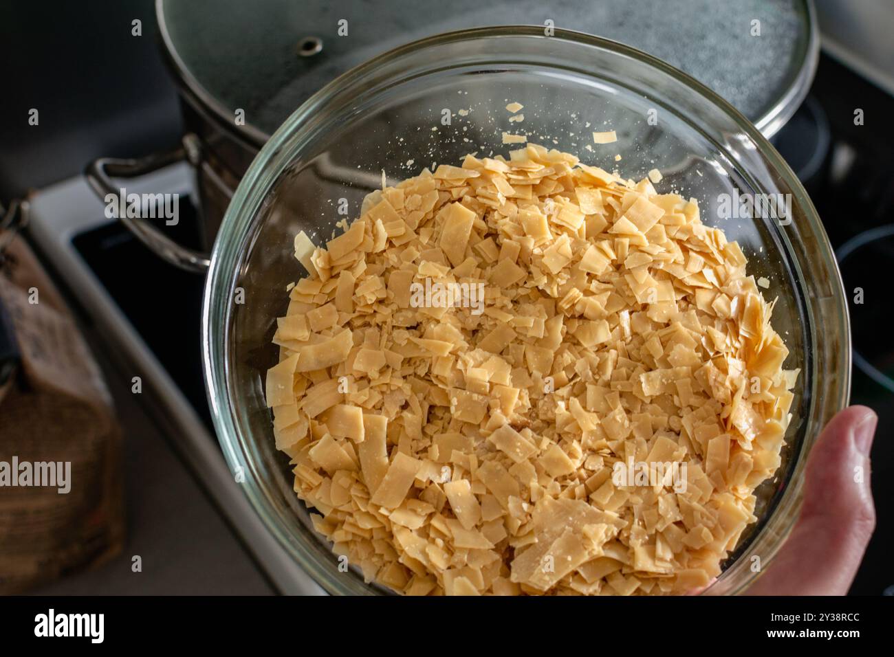 Homemade laundry, Marseille grated soap, manufacturing process, do it ...
