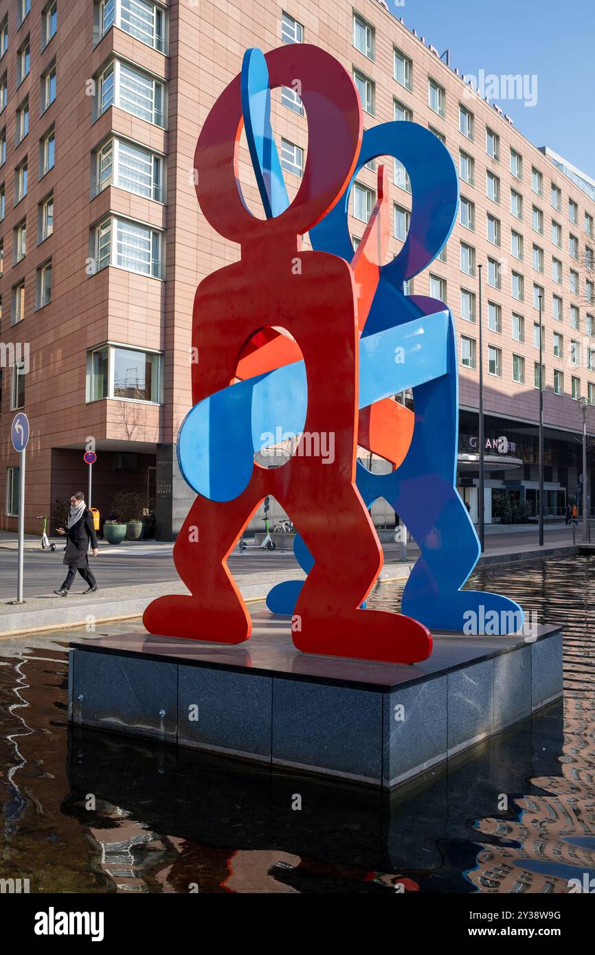 The Boxers by Keith Haring Modern Sculpture Potsdamer Platz Berlin ...