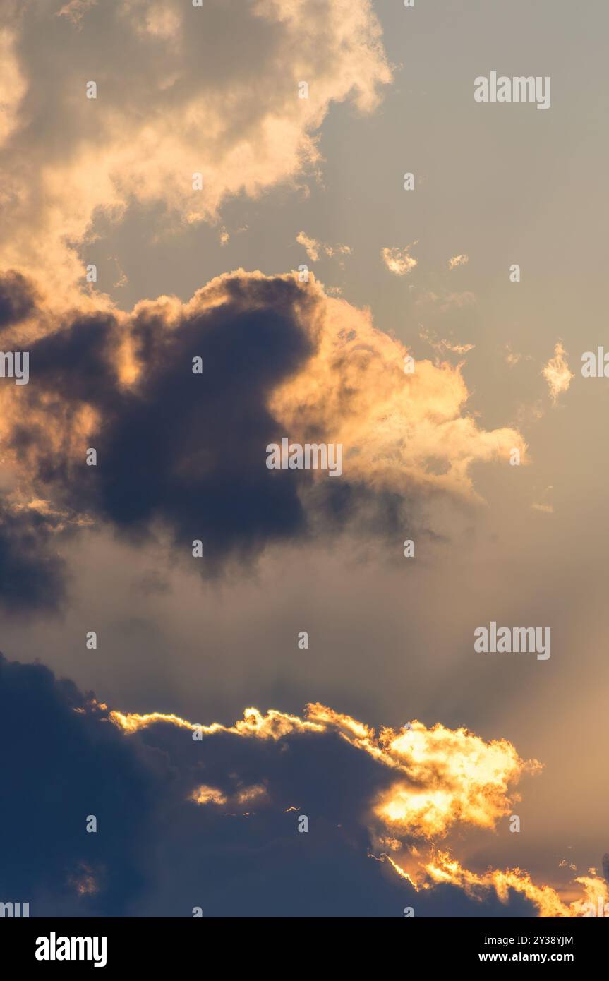 Light colored clouds hi-res stock photography and images - Alamy