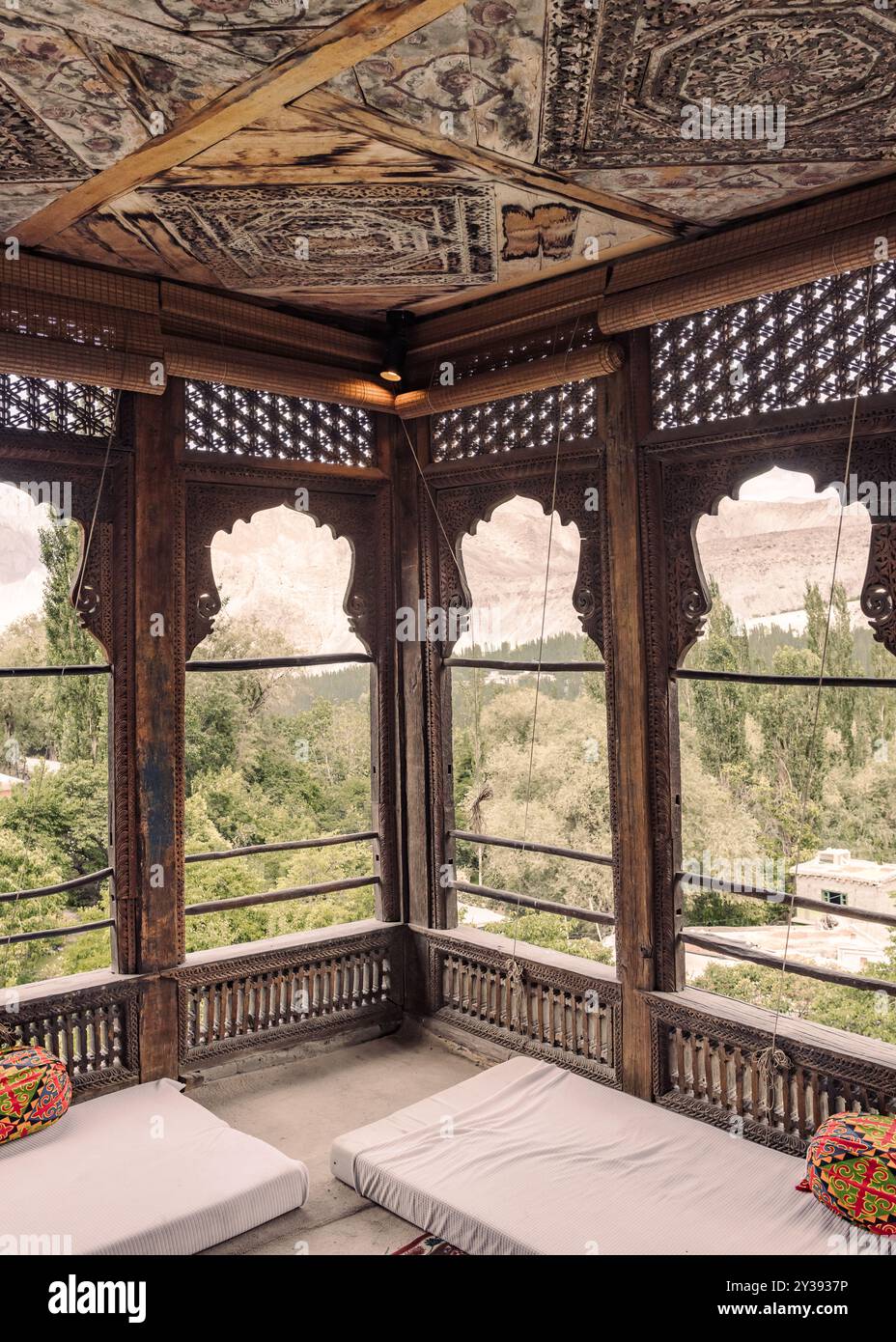 Typical terrace in Pakistan for having tea and praying Stock Photo - Alamy